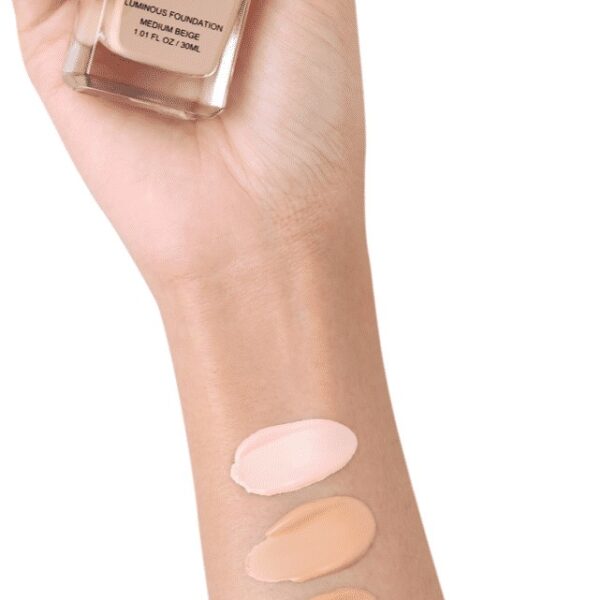 BYS Glass Glow Luminous Foundation 30 ml.